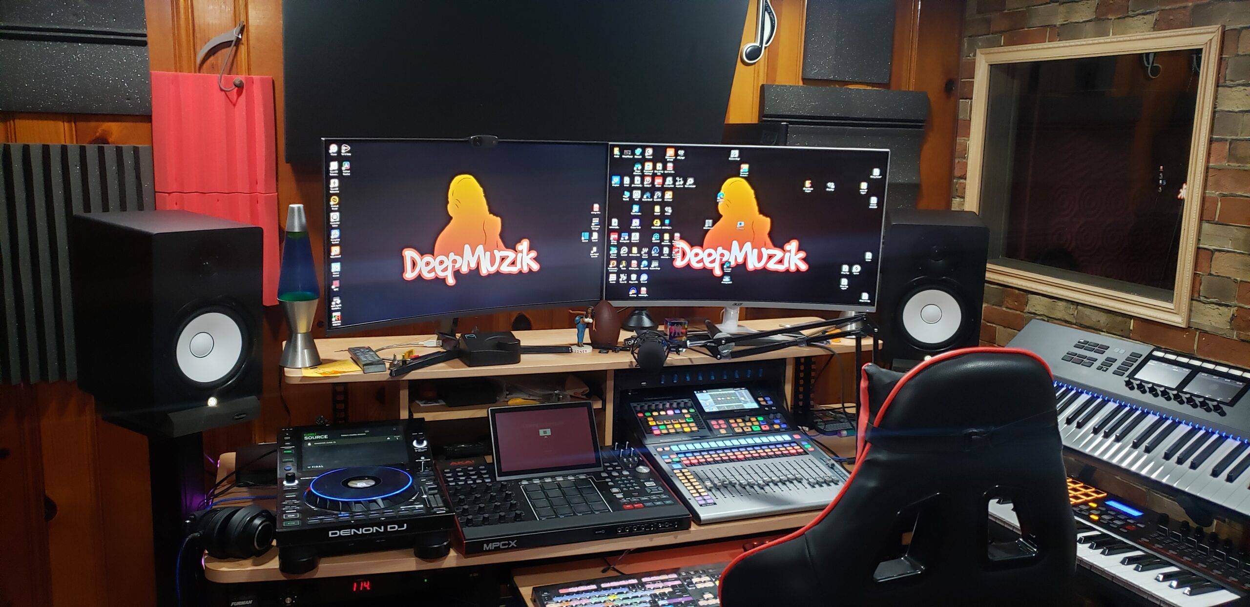 About Us - Deep Muzik